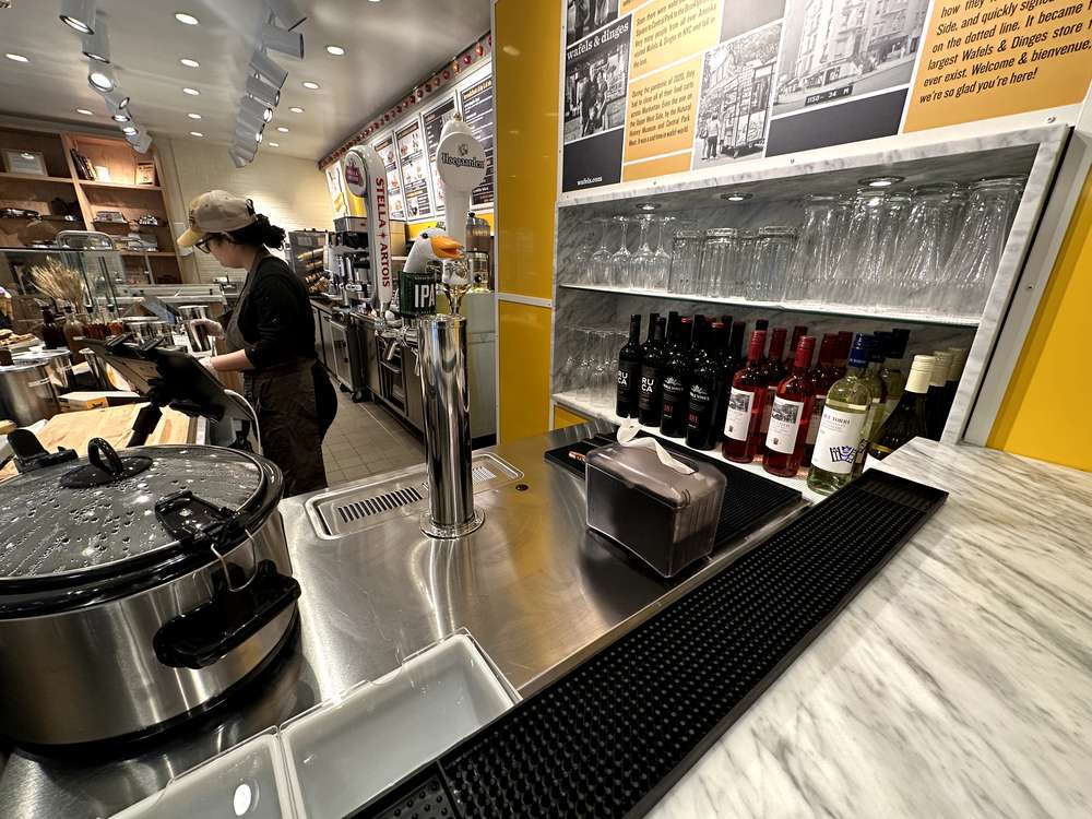 Wafels & Dinges Opens on Columbus - iLovetheUpperWestSide.com